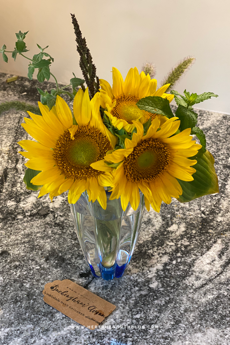 Sunflower season - 3 tips for arranging a beautiful sunflower bouquet